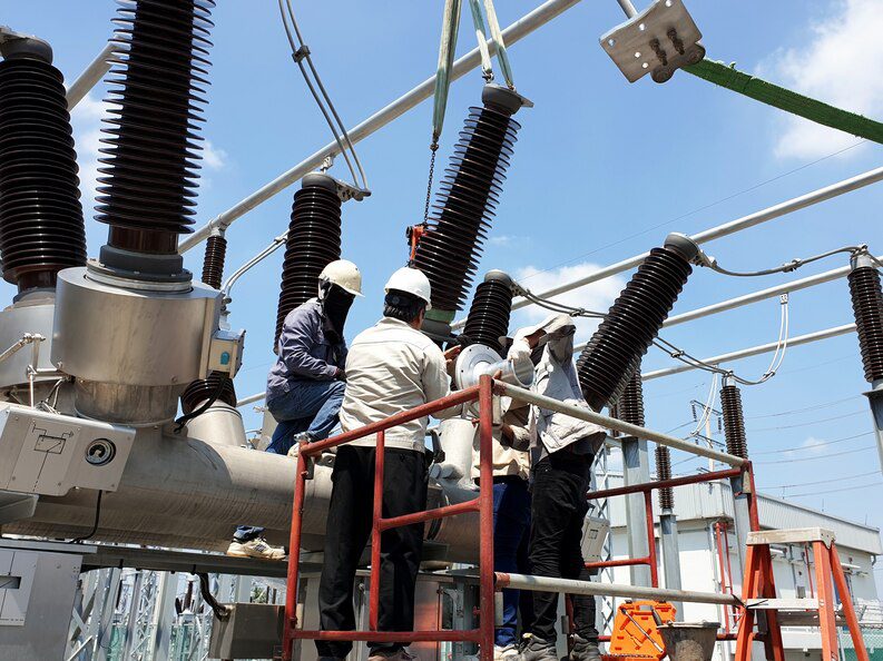 Expert Electrical Erection, Testing, and Commissioning Services in Karachi